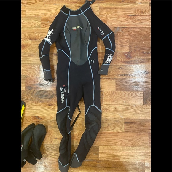 Mares | Swim | Mares 3mm Wetsuit For Women Still In Excellent Condition ...